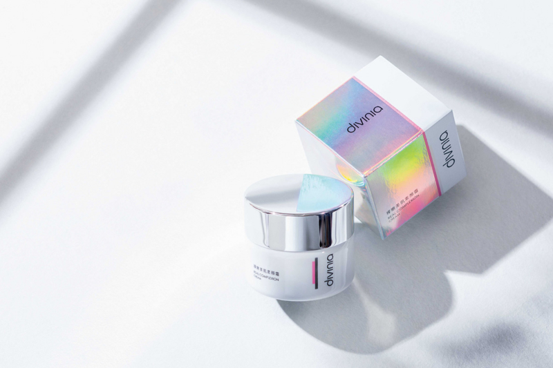 Cosmetics Foundation Packaging Design - divinia | ebg
